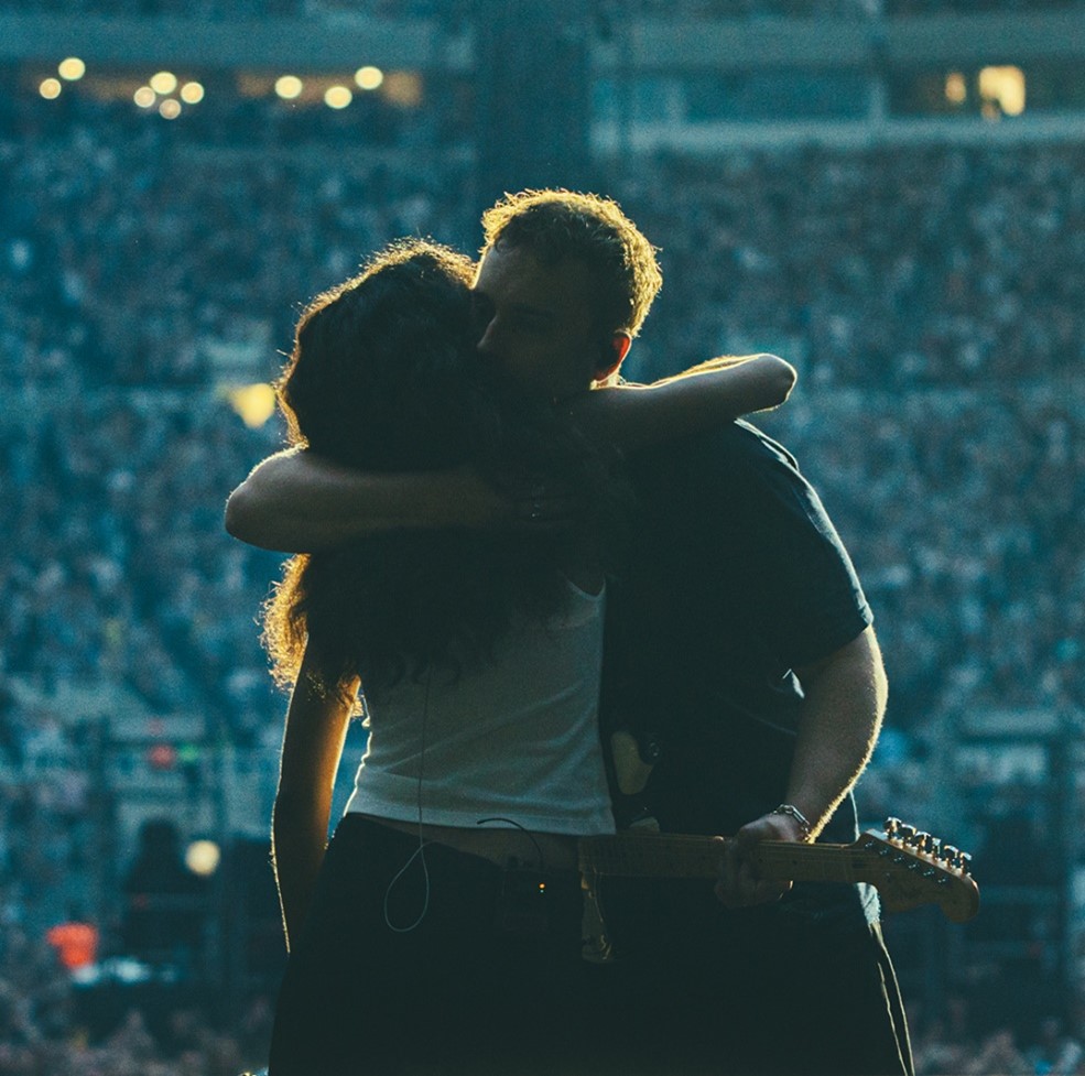 Watch the New Music Video for Sam Fender's "Rein Me In" with Olivia ...